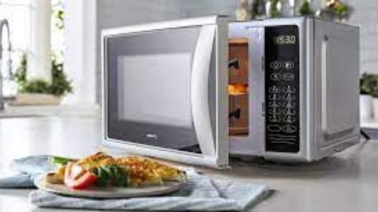 8 Tips for Using Your Microwave Oven Safely - Editorialge