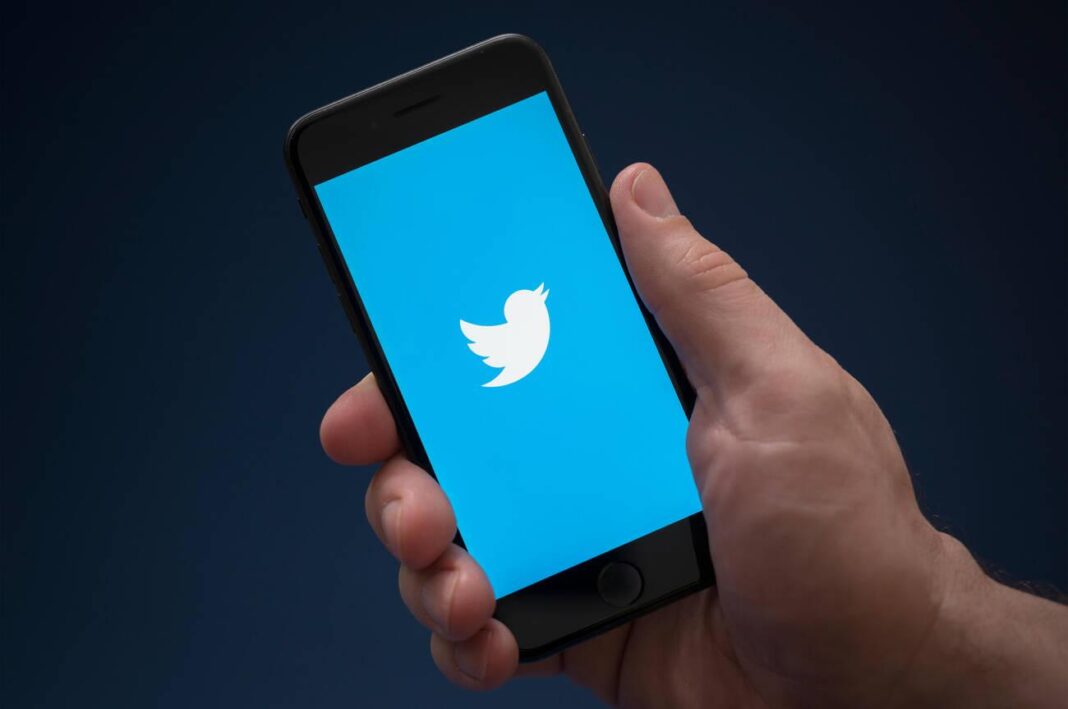 How to Lock Twitter account in 8 Easy Steps? [Web and Apps]