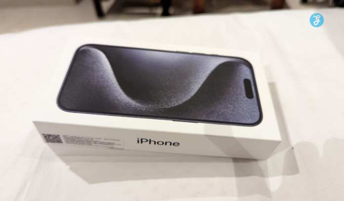 Apple's New iPhone 15 Pro Hands on Review [First Impression]