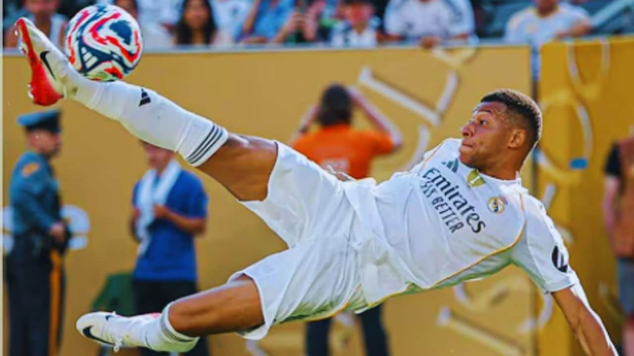 Mbappé's Bicycle Kick Seals Real Madrid's 3-2 Win Over Dortmund